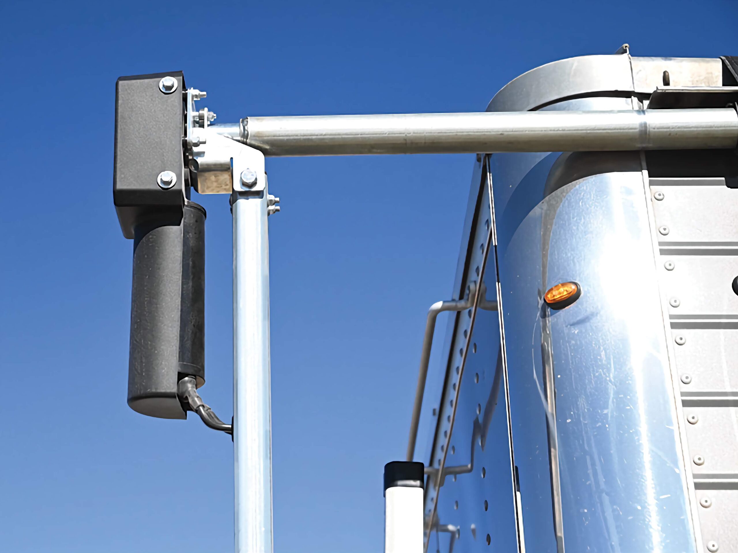 Shur-Lok E-Series Electric Roll Tarp Conversion Kit for Grain Trailers ...